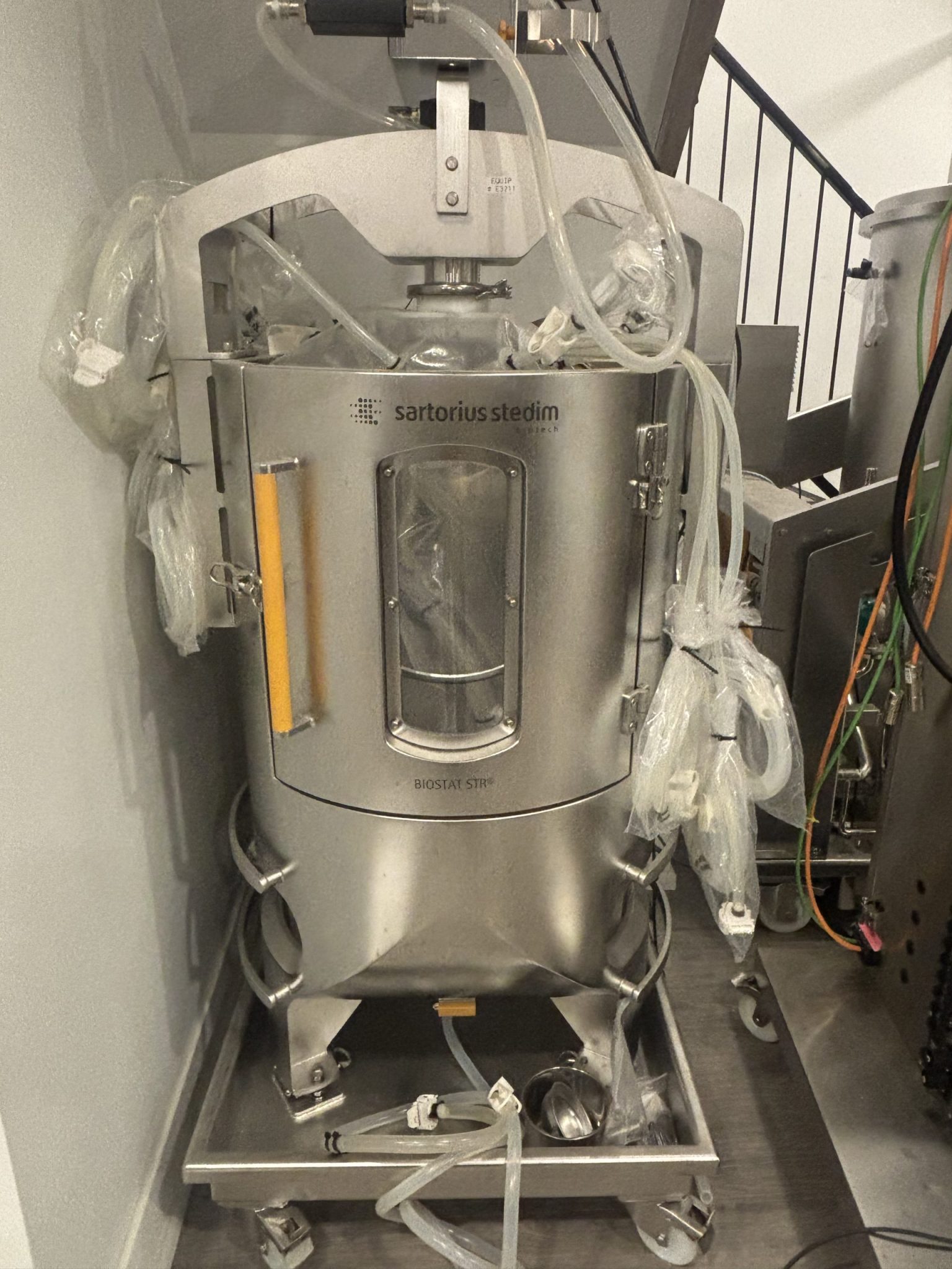 Sartorius Stedim STR 500 L Single-Use Bioreactor System - Loud Lion Supply